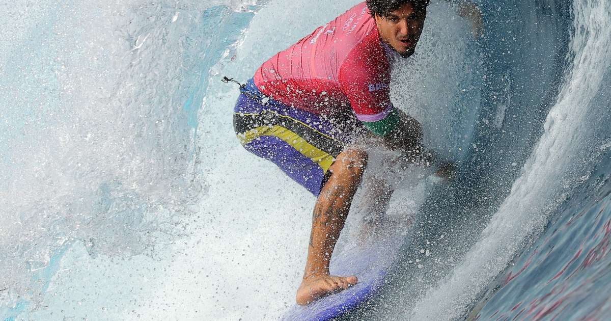 Capa de caderno, Percy Jackson e mais: Gabriel Medina faz 9.90 no surfe ...