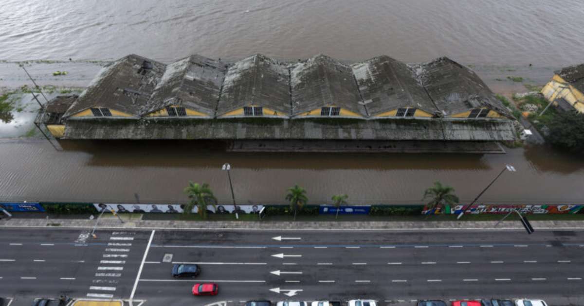 Muro da Mauá se transforma em memorial: Porto Alegre homenageia vítimas ...