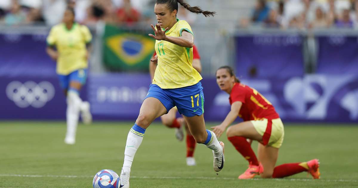 Com Marta expulsa, Brasil perde para a Espanha e se classifica em 3º
