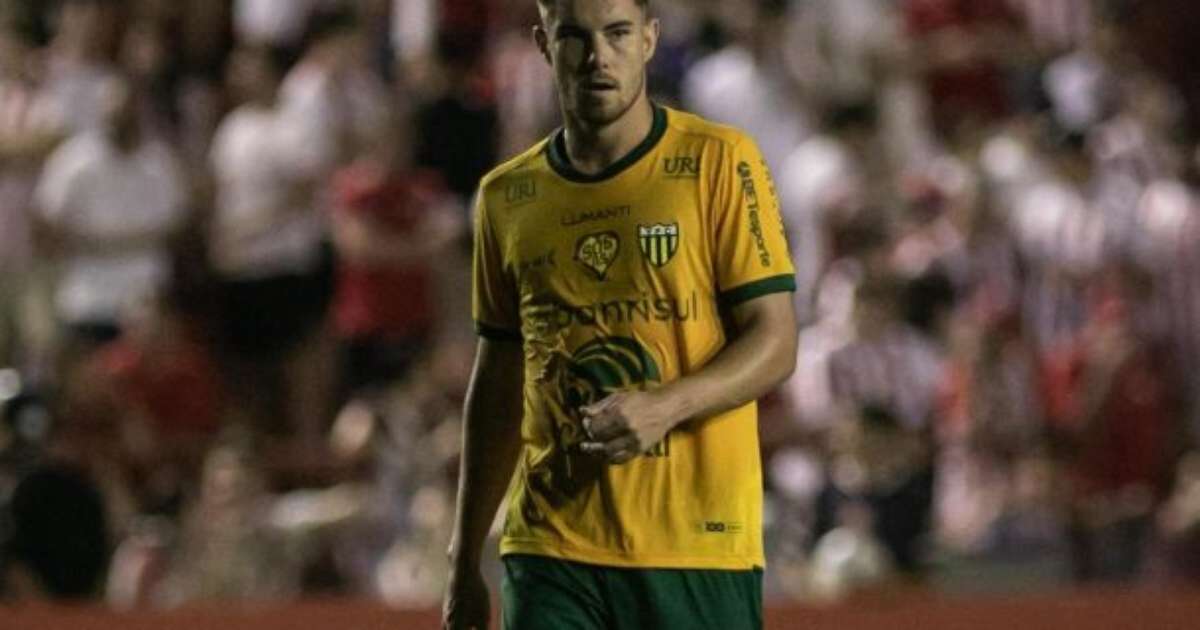 Caio Mello chega a 15 jogos pelo Ypiranga e avalia o período no clube