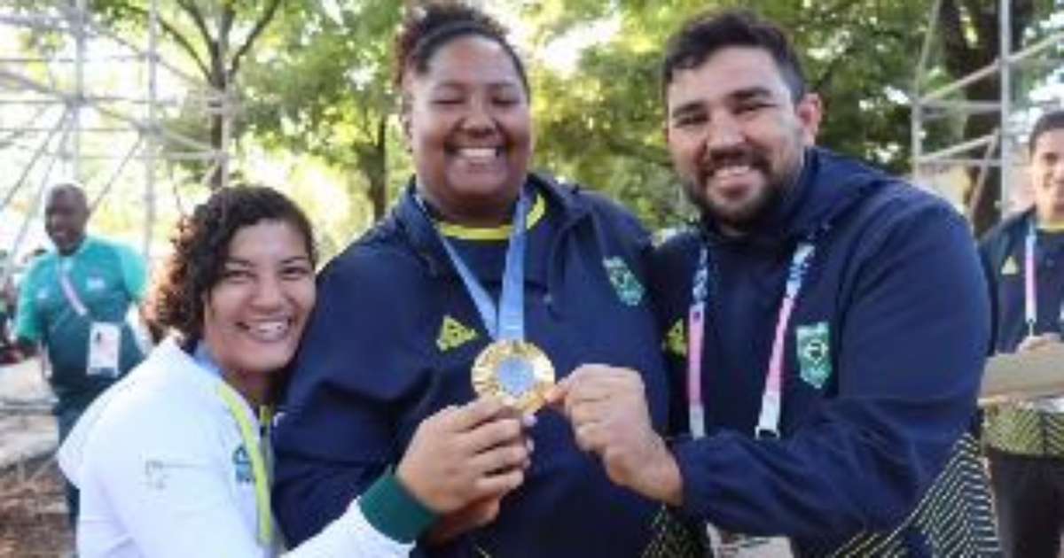 Sarah Menezes é a primeira medalhista de ouro brasileira como judoca e ...