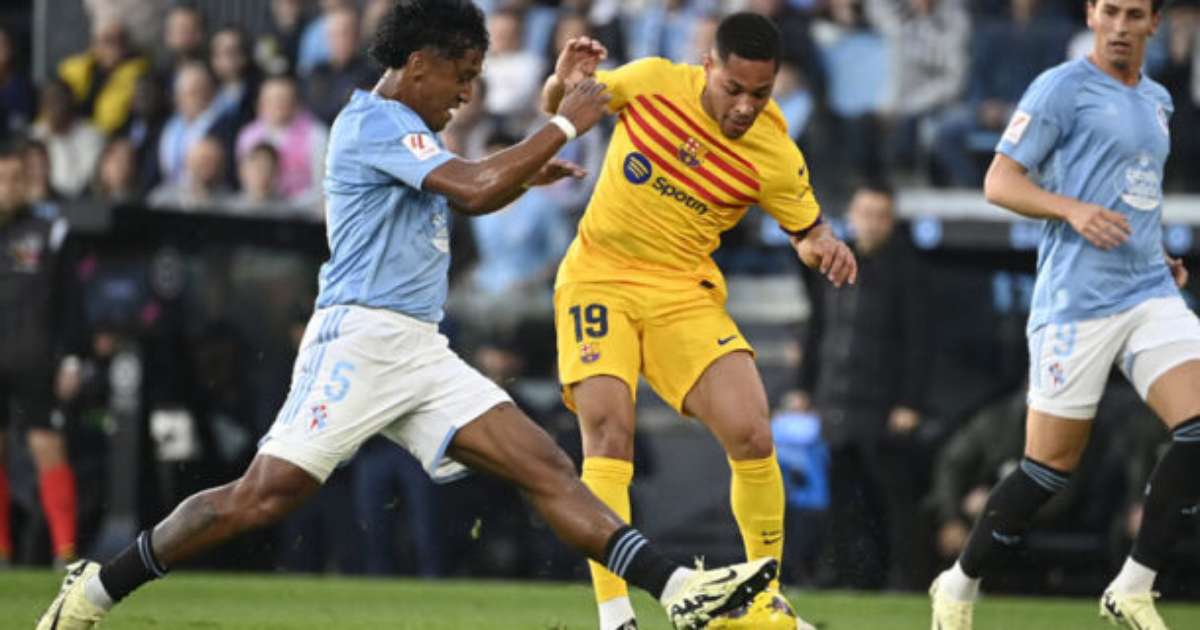 Everton faz proposta por Vitor Roque, mas não chega ao valor do Barcelona