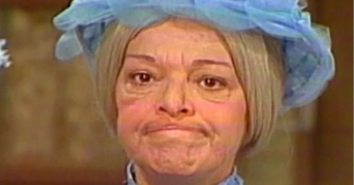 Filha da dubladora da Bruxa do 71 promete processar o SBT e motivo é revelado