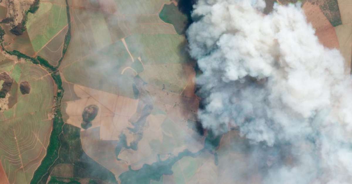 Imagens de satélite mostram terra destruída por queimadas no interior ...