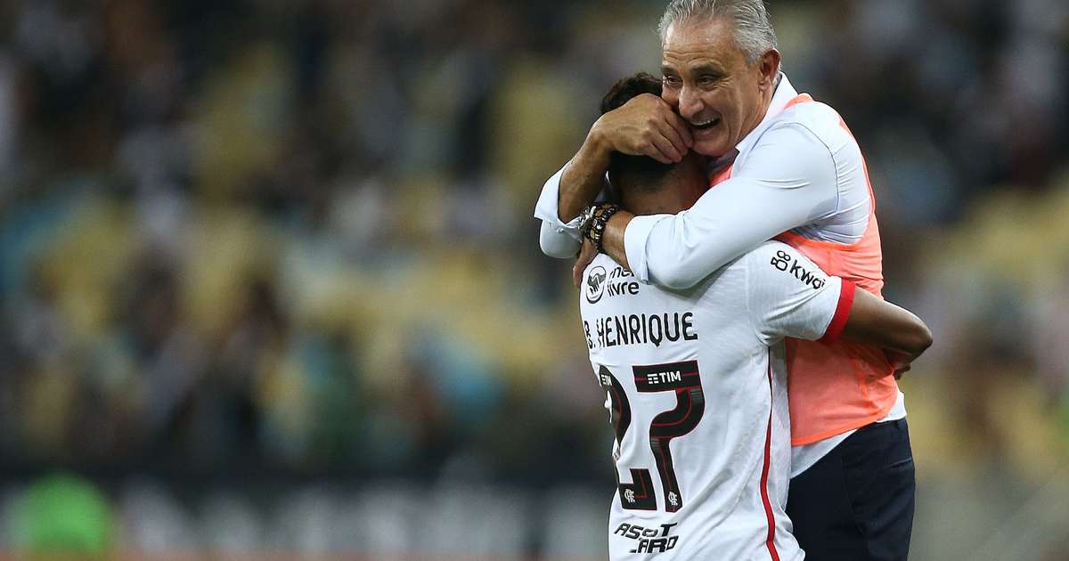 Tite fala sobre sua arritmia e elogia o desempenho: Tite fala sobre sua arritmia e elogia o desempenho: