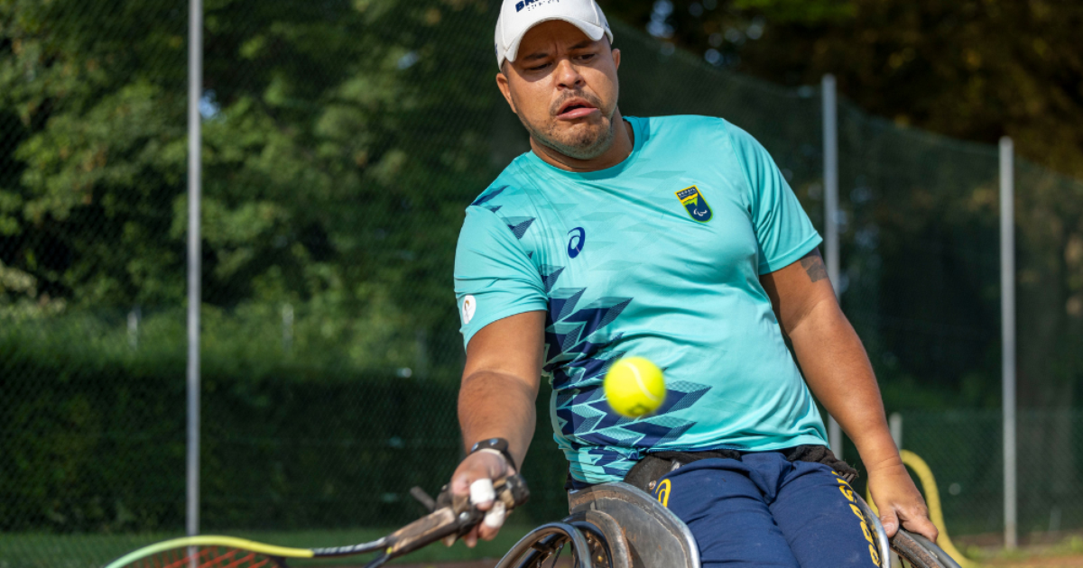 Leandro Pena vira contra sul-africano e vai às quartas no tênis