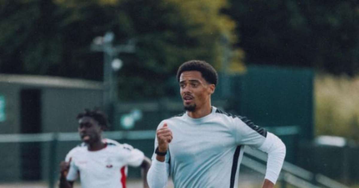 Quem é Jamal Lewis, norte-irlandês que interessa ao São Paulo