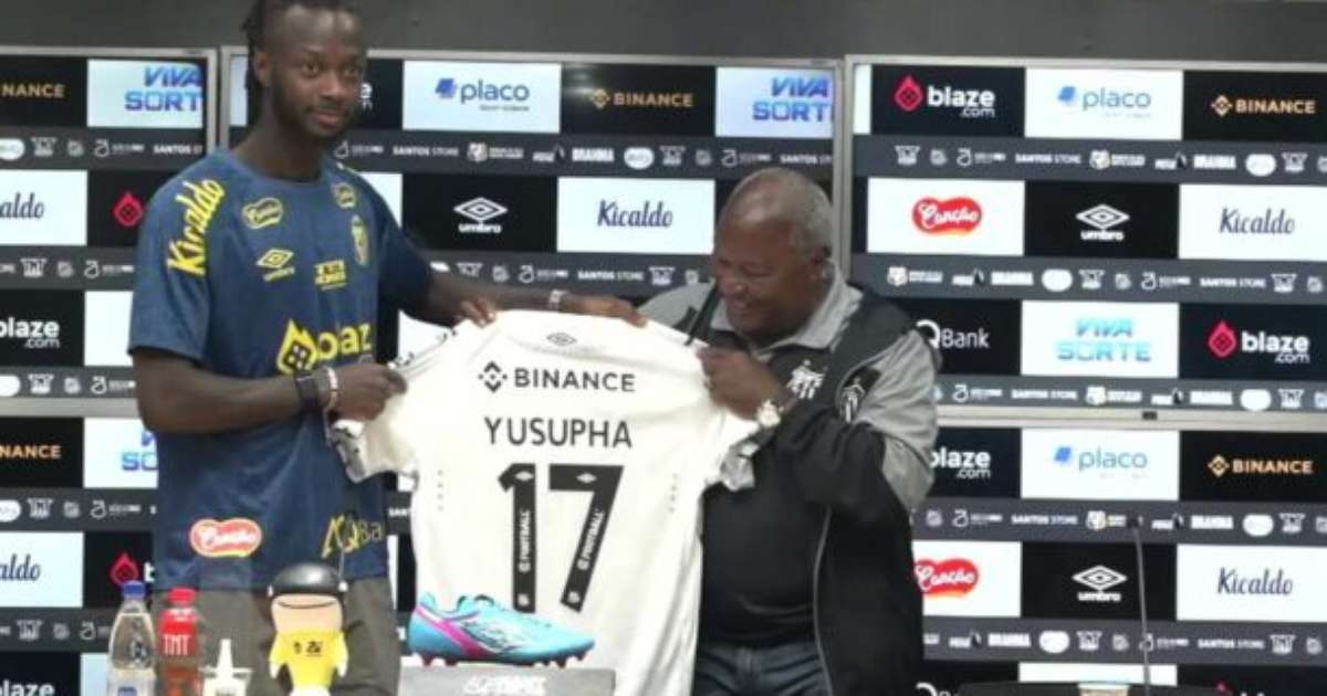 Yusupha se apresenta à torcida do Santos e enumera características
