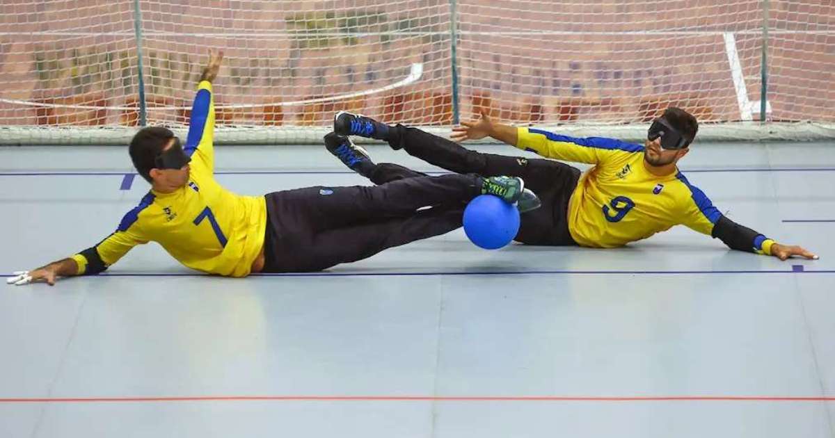 Brasil vence China e garante medalha no goalball masculino