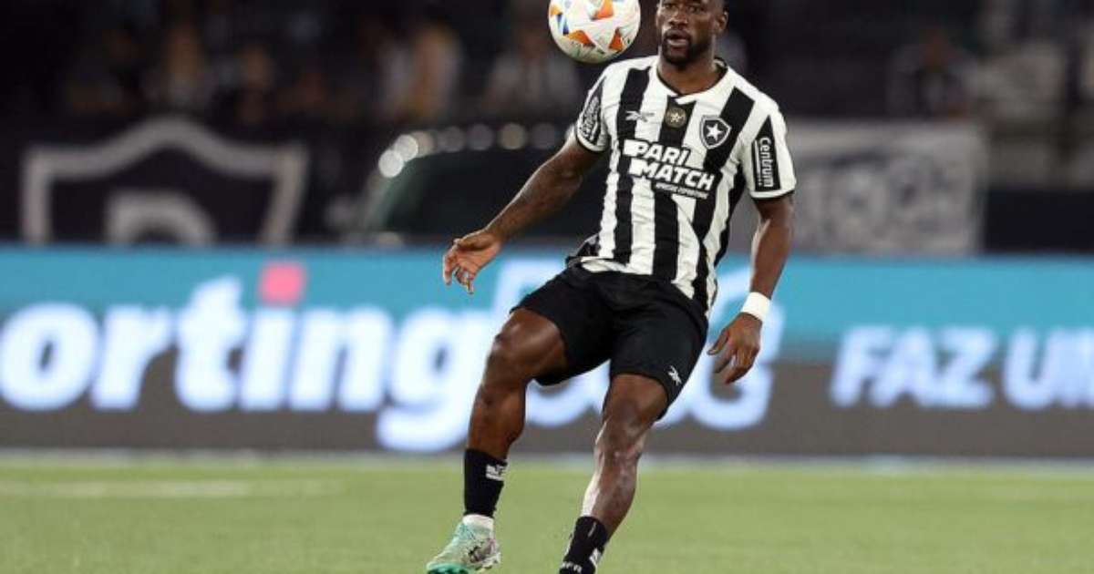 Bastos atinge metas e renova automaticamente com Botafogo