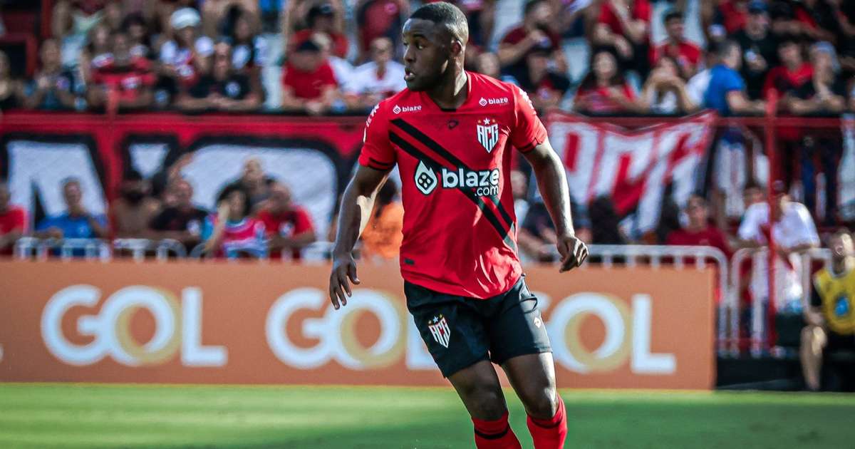 Joel Campbell, do Atlético-GO, confia na experiência para deixar lanterna do Brasileirão
