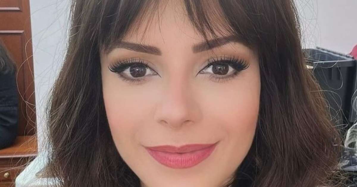 Sandy conta qual é seu livro preferido da atualidade; veja