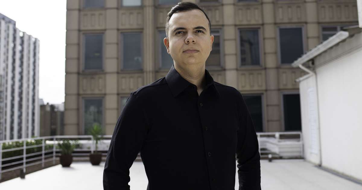 Brasileiro se muda para os EUA após tragédia familiar e fatura R$ 15 milhões com corretora