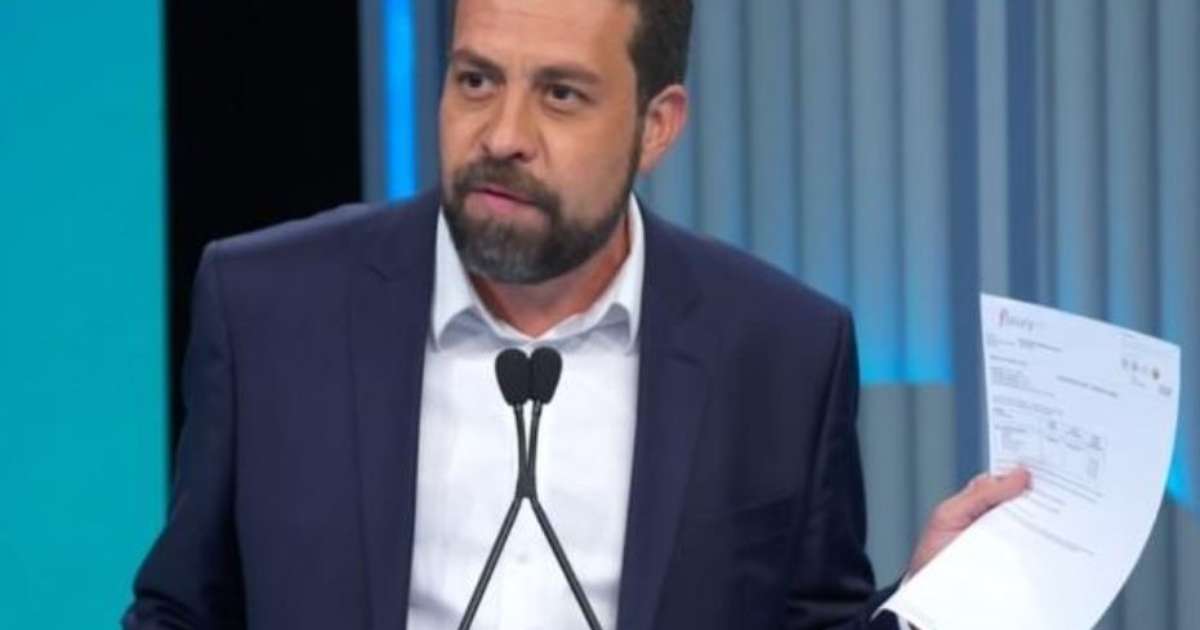 Boulos mostra exame toxicológico em debate e leva bronca de César Tralli