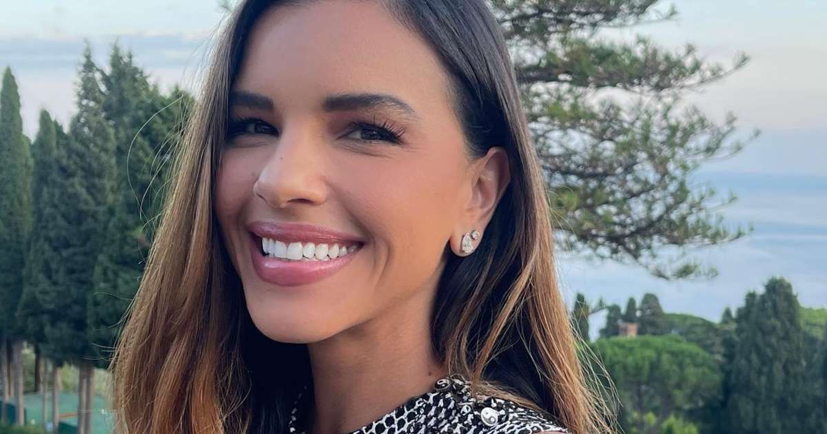 Mariana Rios exibe corpo malhado ao curtir praia no Rio de Janeiro ...