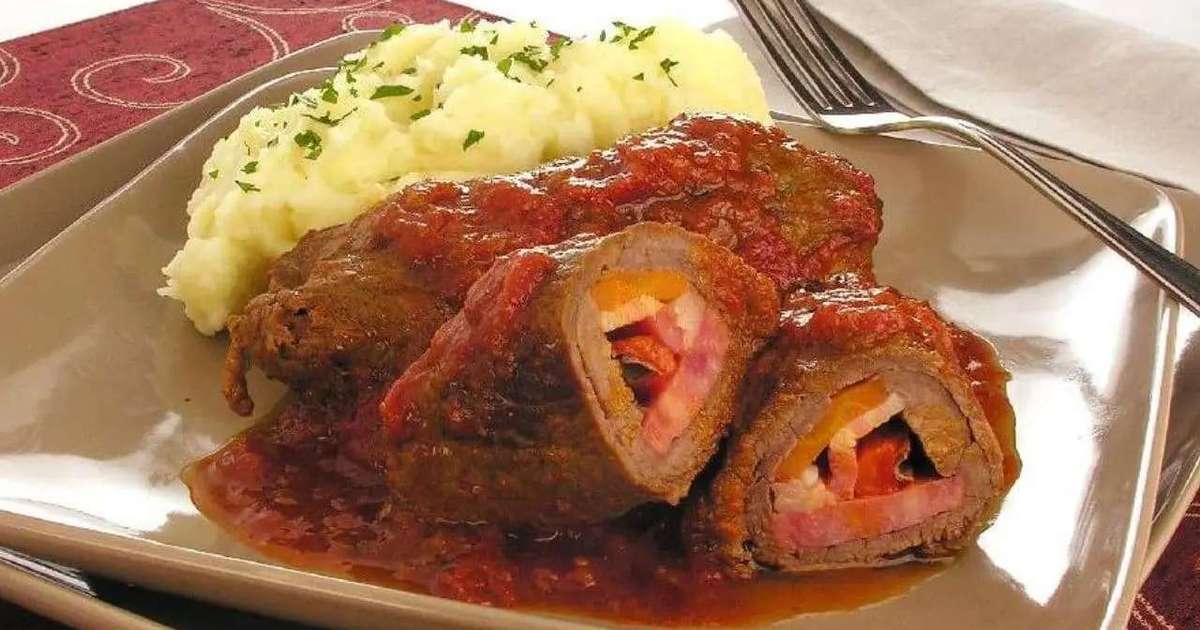 Bife a rolê com purê de batata: veja como fazer a receita tradicional
