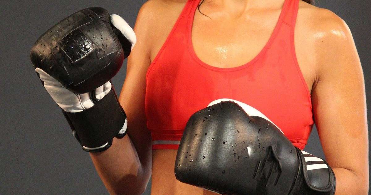 Suar mais no treino emagrece? Entenda o que acontece no seu corpo
