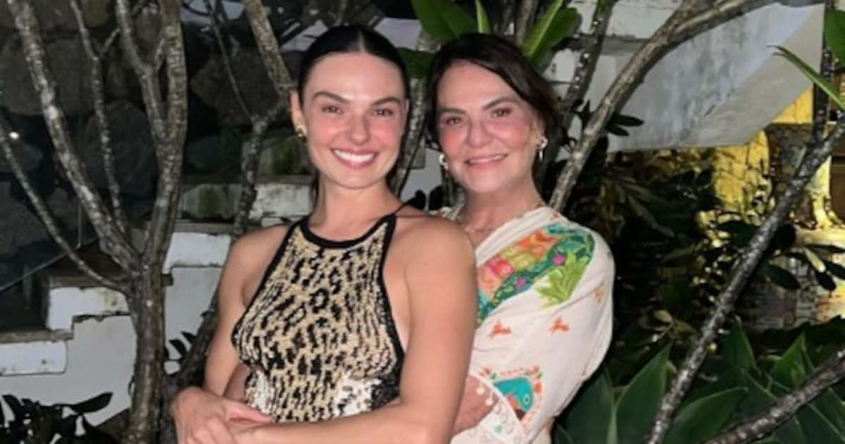 Mãe de Isis Valverde finaliza radioterapia e recebe homenagem: 'O amor ...