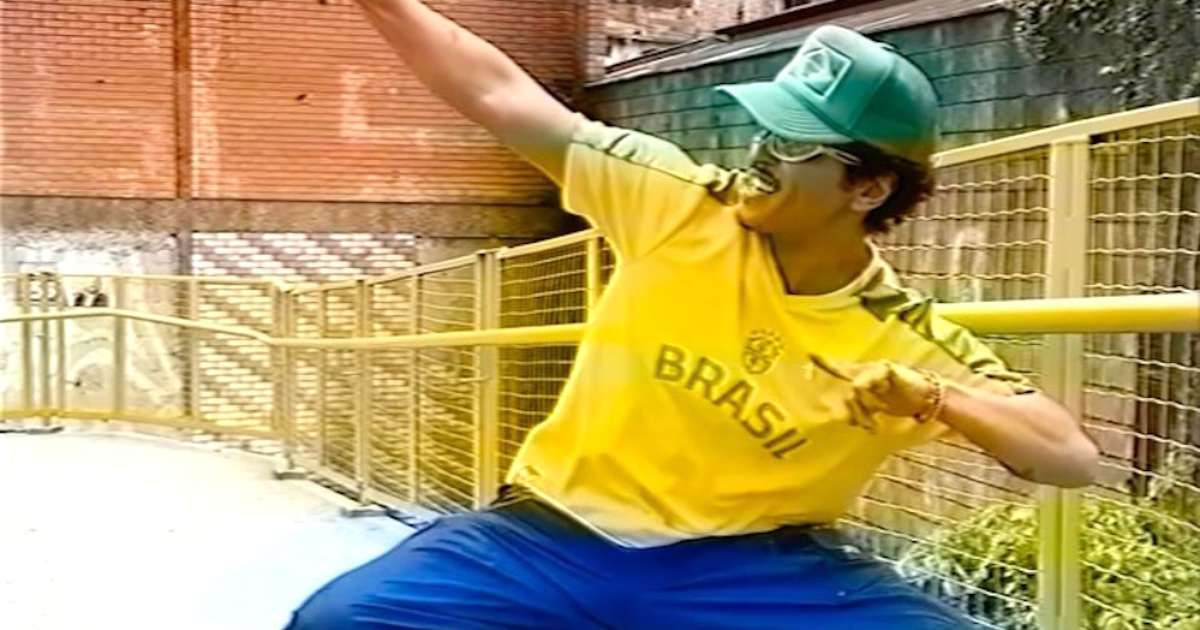 Bruno Mars se despede do Brasil com homenagem aos fãs