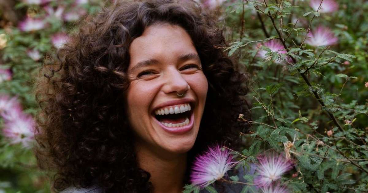 Bruna Linzmeyer completa 32 anos com quebra de tabus e empoderamento ...