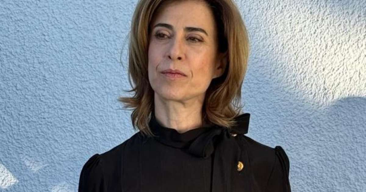 Elegância pura: Fernanda Torres elege 2 looks all blacks nos EUA