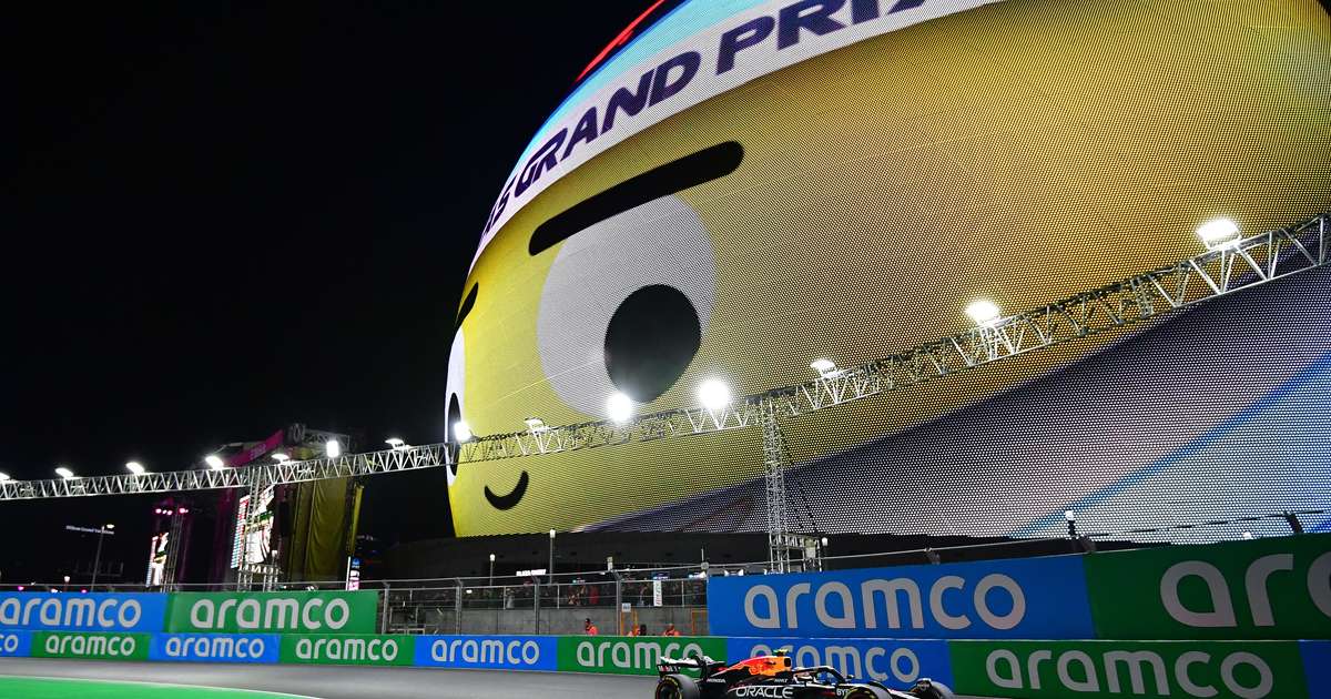 Pilotos Da Fórmula 1 Reclamam De Aroma Inusitado Na Pista Do Gp De