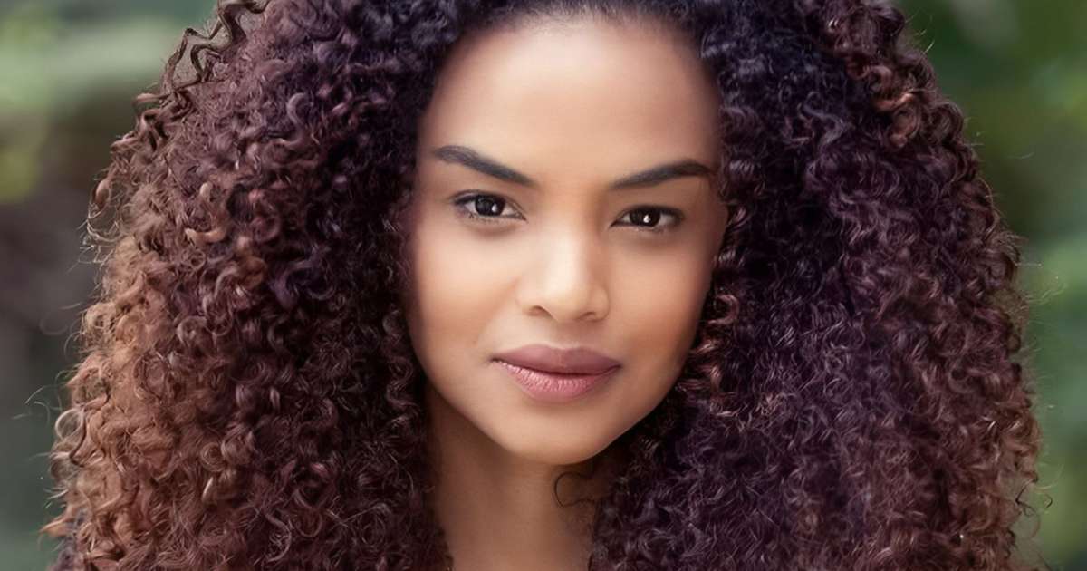 Lucy Ramos anuncia primeira gravidez aos 42 anos: 'Algo extraordinário'