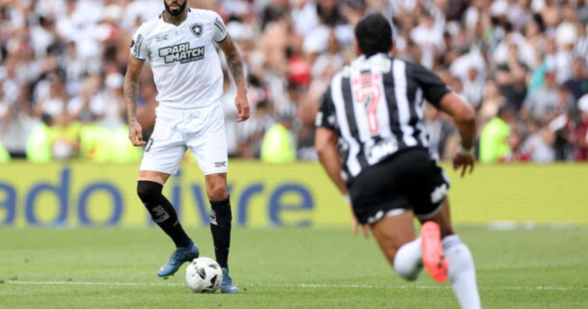 Alexander Barboza, do Botafogo, ganha troféu inédito na final da ...
