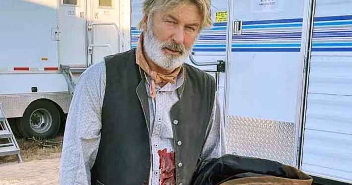 'A verdade sobre o que aconteceu nunca foi dita', diz Alec Baldwin ...