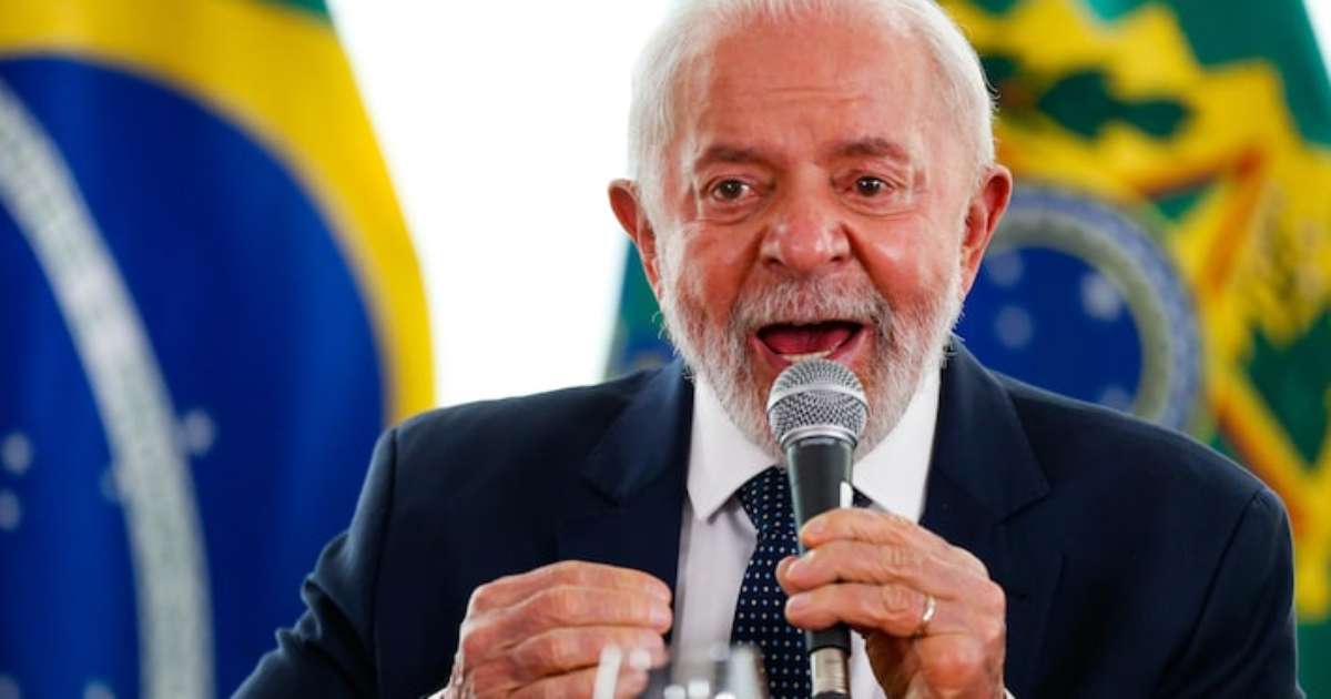 Lula passa por cirurgia às pressas em São Paulo após dores de cabeça