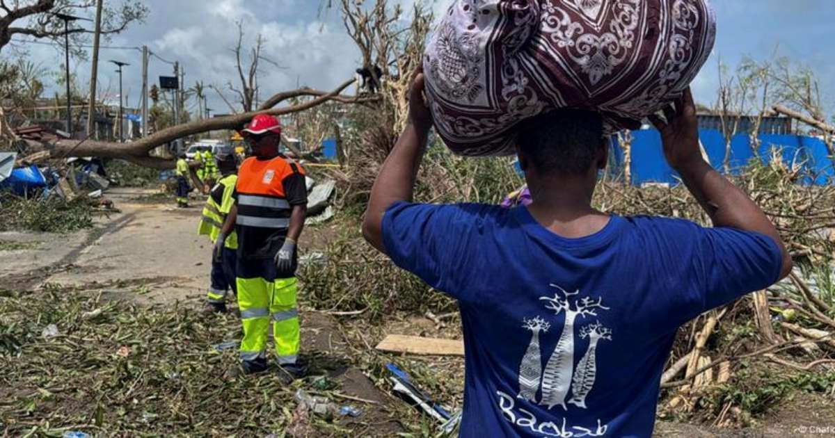 Ciclone Chido deixa centenas de mortos em ilha francesa paradisíaca