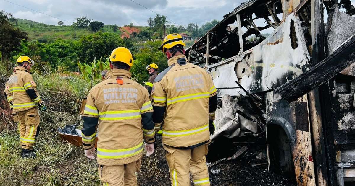 Polícia confirma 41 mortos em acidente em MG; empresa de ônibus divulga ...