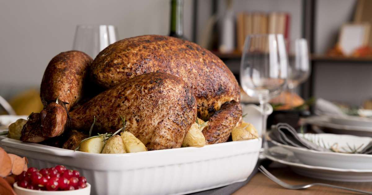 Rei da ceia de Natal: afinal, como é um chester vivo?