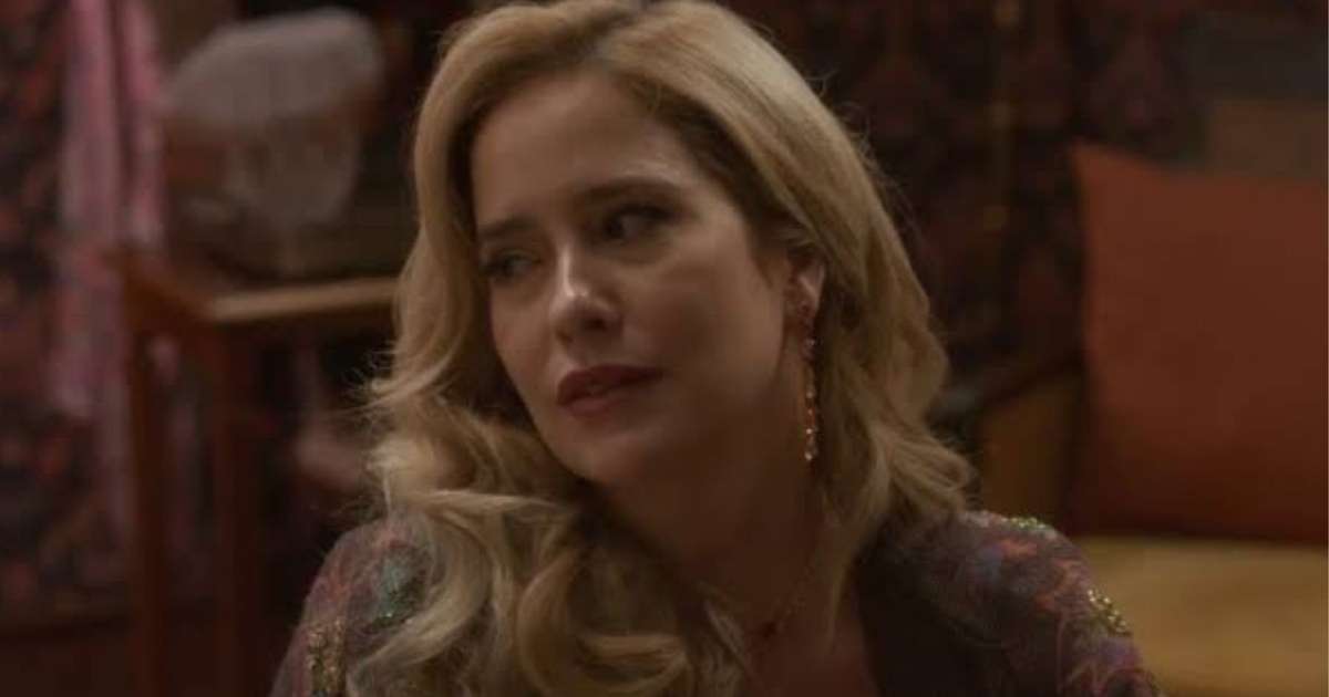 Lígia desconfia que Ronaldo esconde a verdade em 'Garota do Momento'