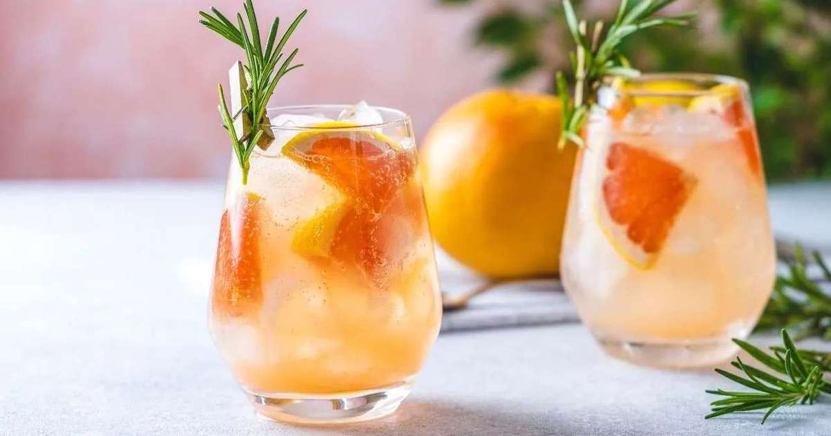 Suco especial com frutas: receita pronta em apenas 2 passos