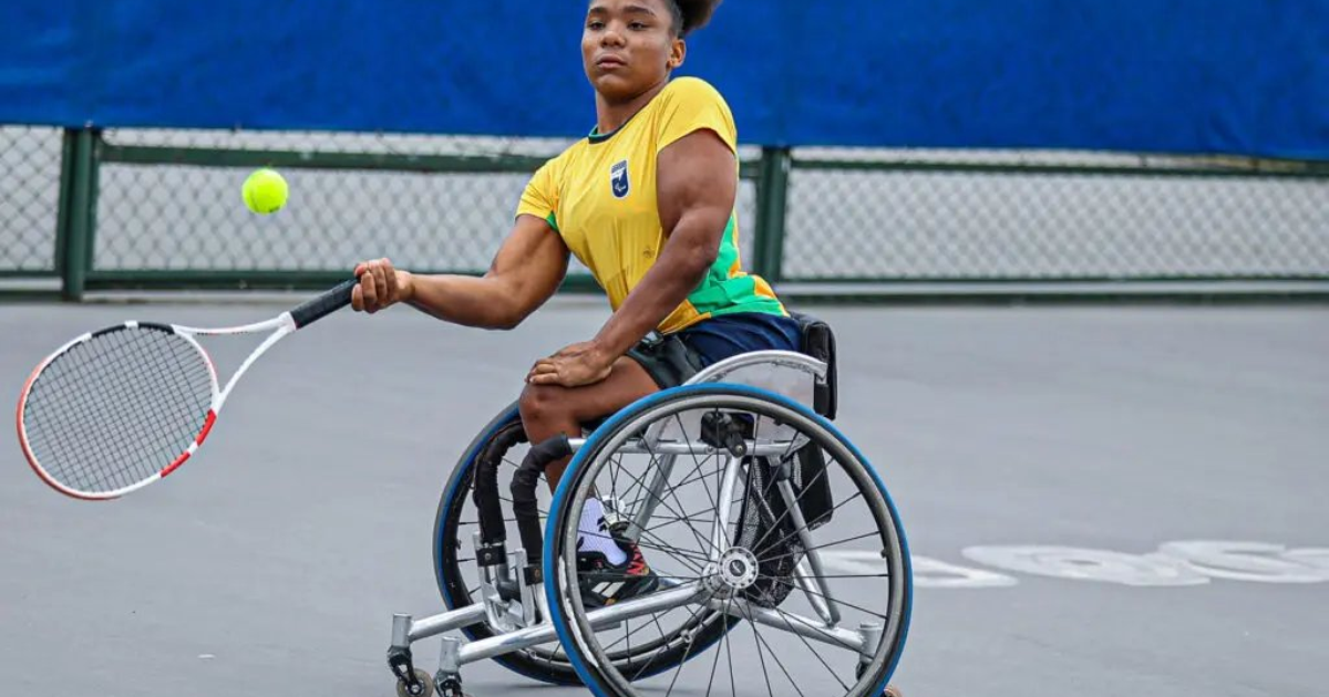 Vitória Miranda alcança final em simples e duplas no Australian Open