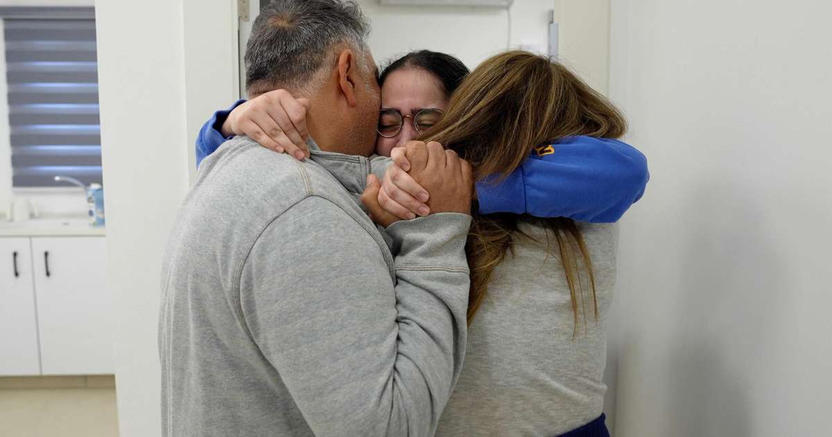 'Minha linda, você está em casa': as soldadas israelenses que voltaram ...