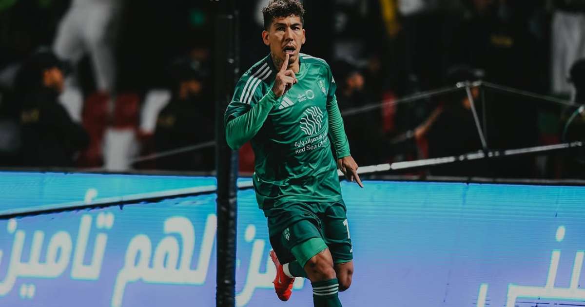 Firmino marca e Al-Ahli vence rival direto na tabela com goleada expressiva