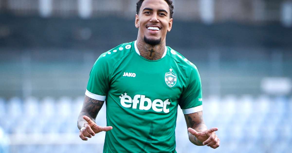 Botafogo avança para contratar o atacante Rwan Cruz, destaque do Ludogorets