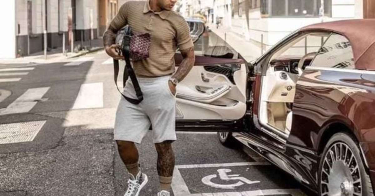 Memphis Depay, do Corinthians, se manifesta sobre condenação na França