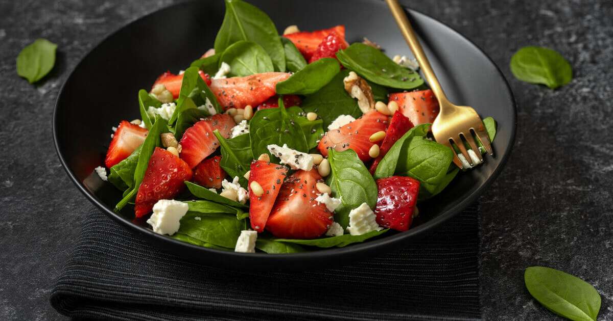 7 receitas de saladas ricas em fibras para começar a semana