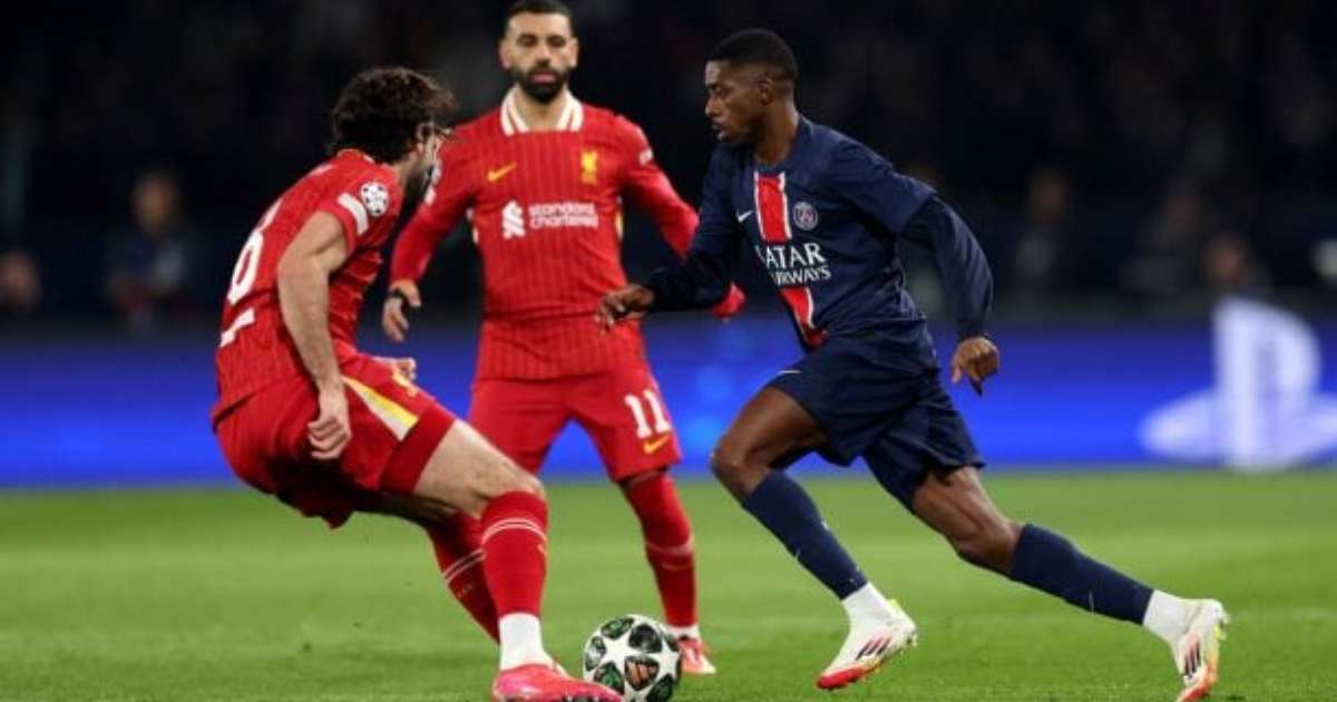 Liverpool sofre, mas vence PSG na França e abre vantagem na Champions