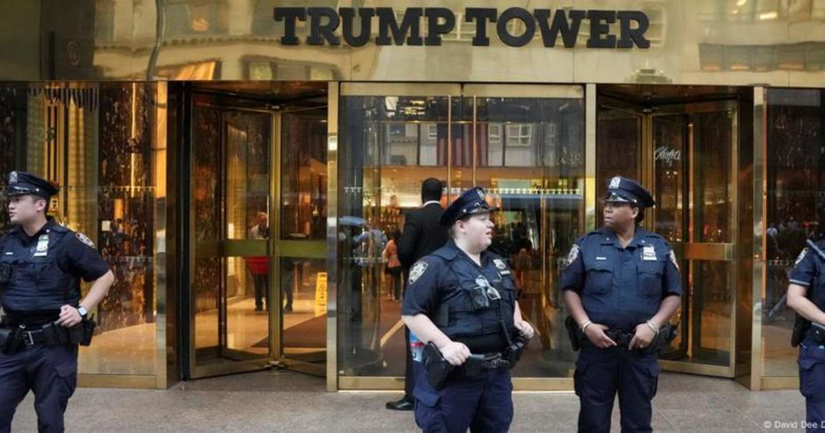 Quase 100 pessoas são presas em ato na Trump Tower
