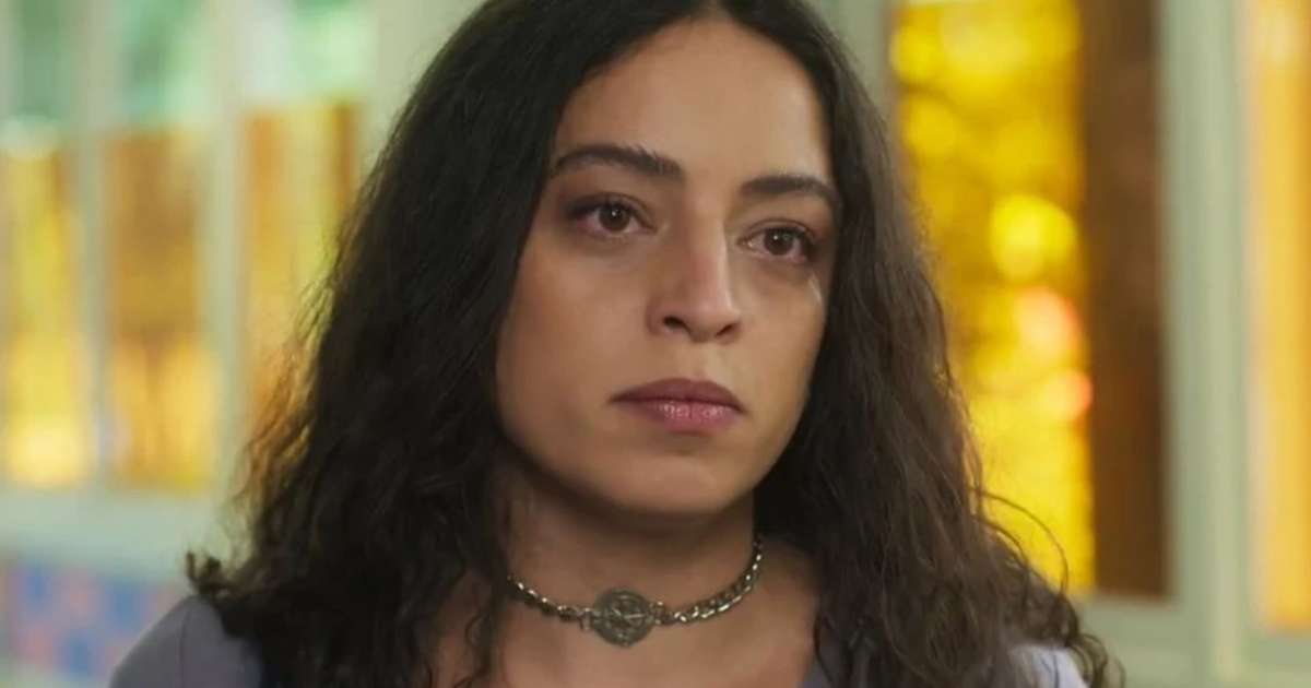 Mereceu? Cacá é desmascarada, humilhada e foge em 'Volta por Cima'