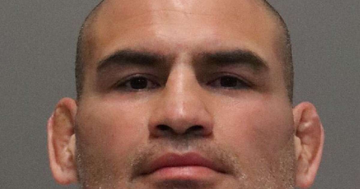 Ex-campeão do UFC é condenado a cinco anos de prisão nos EUA; saiba mais
