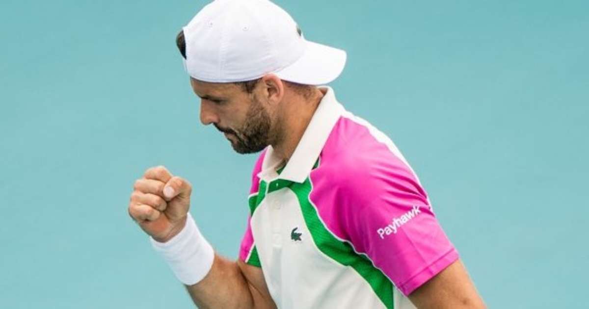 Dimitrov vence batalha de quase 3h, sai extenuado de quadra e não dá ...