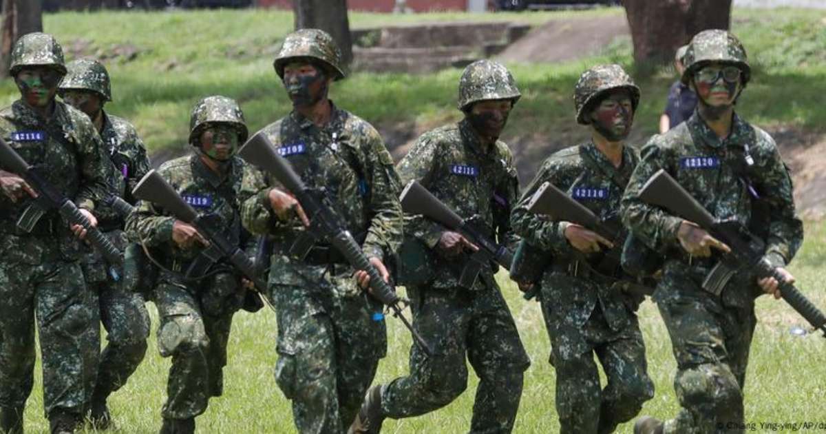 Taiwan condena quatro militares acusados de espionar para a China