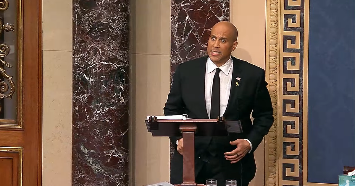 Ex-jogador, senador e primo de drag queen: Quem é Cory Booker ...