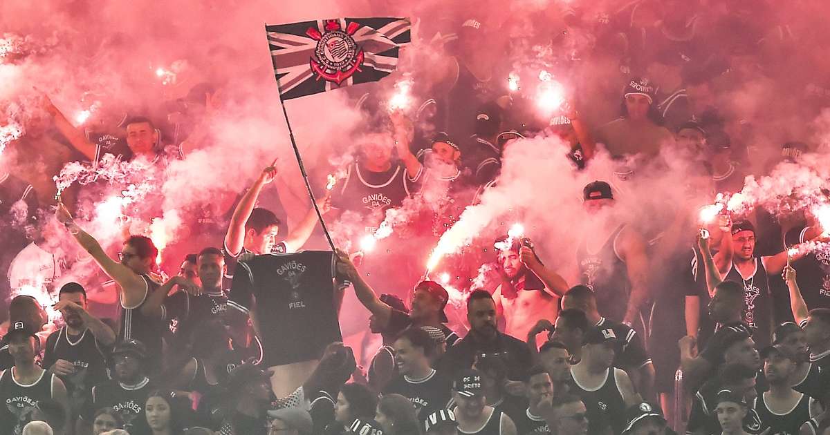Torcidas organizadas do Corinthians são punidas após uso de fogos e ...