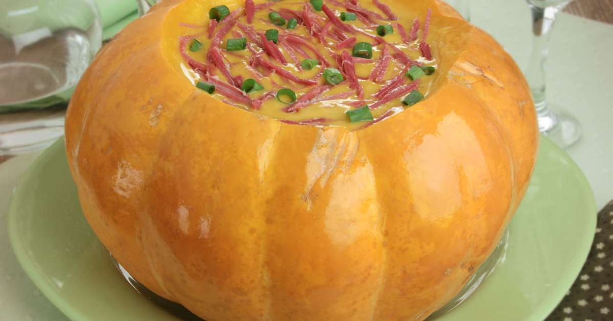 Caldo de abóbora moranga com carne-seca: quentinho e saboroso